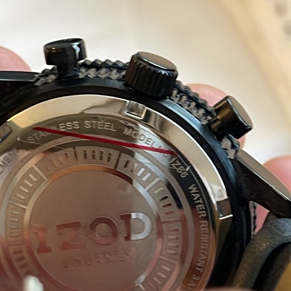 Izod | Accessories | Izod Mens Japan Movement Genuine Leather Watch ...